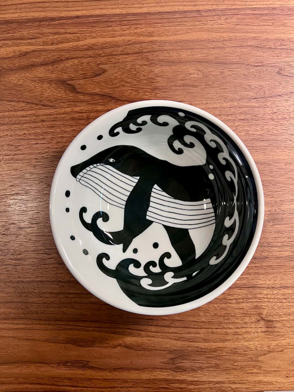 Why I Love This Japanese Blue Whale Ramen Bowl - The Art of Zen